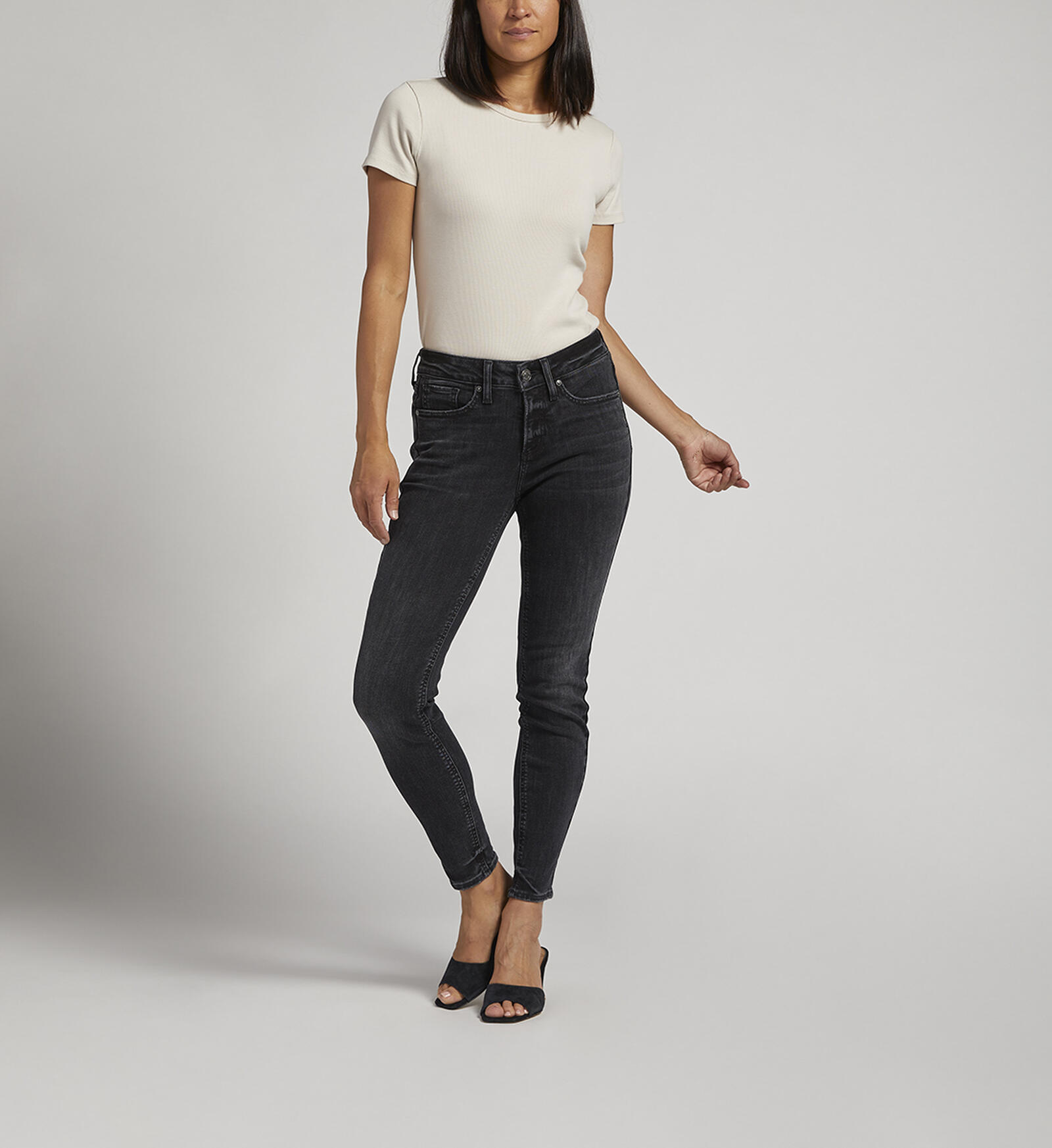Buy Suki Mid Rise Skinny Jeans for USD 74.00 | Silver Jeans US New