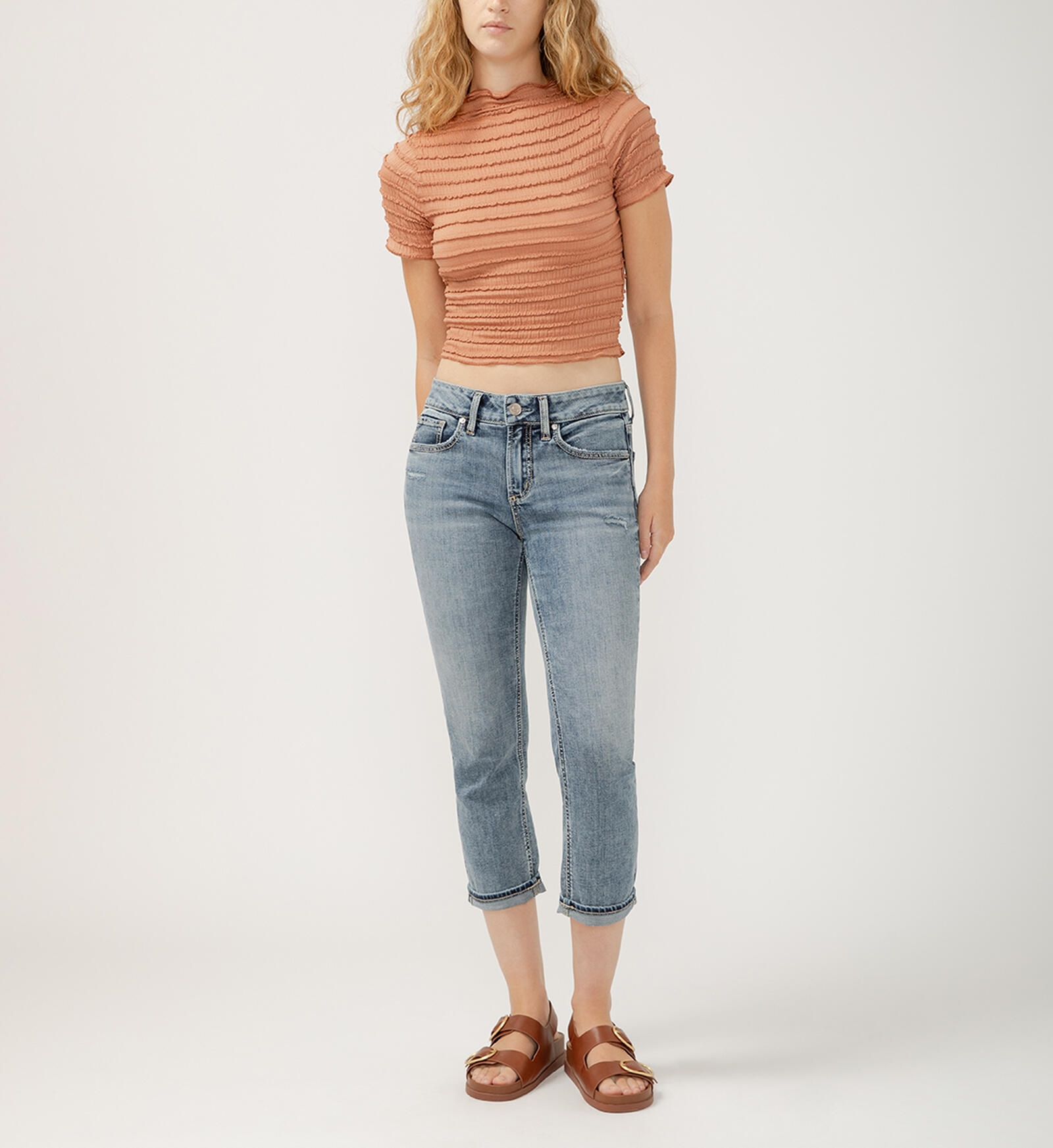 Buy Suki Mid Rise Luxe Stretch Capri for USD 48.00 | Silver Jeans US New