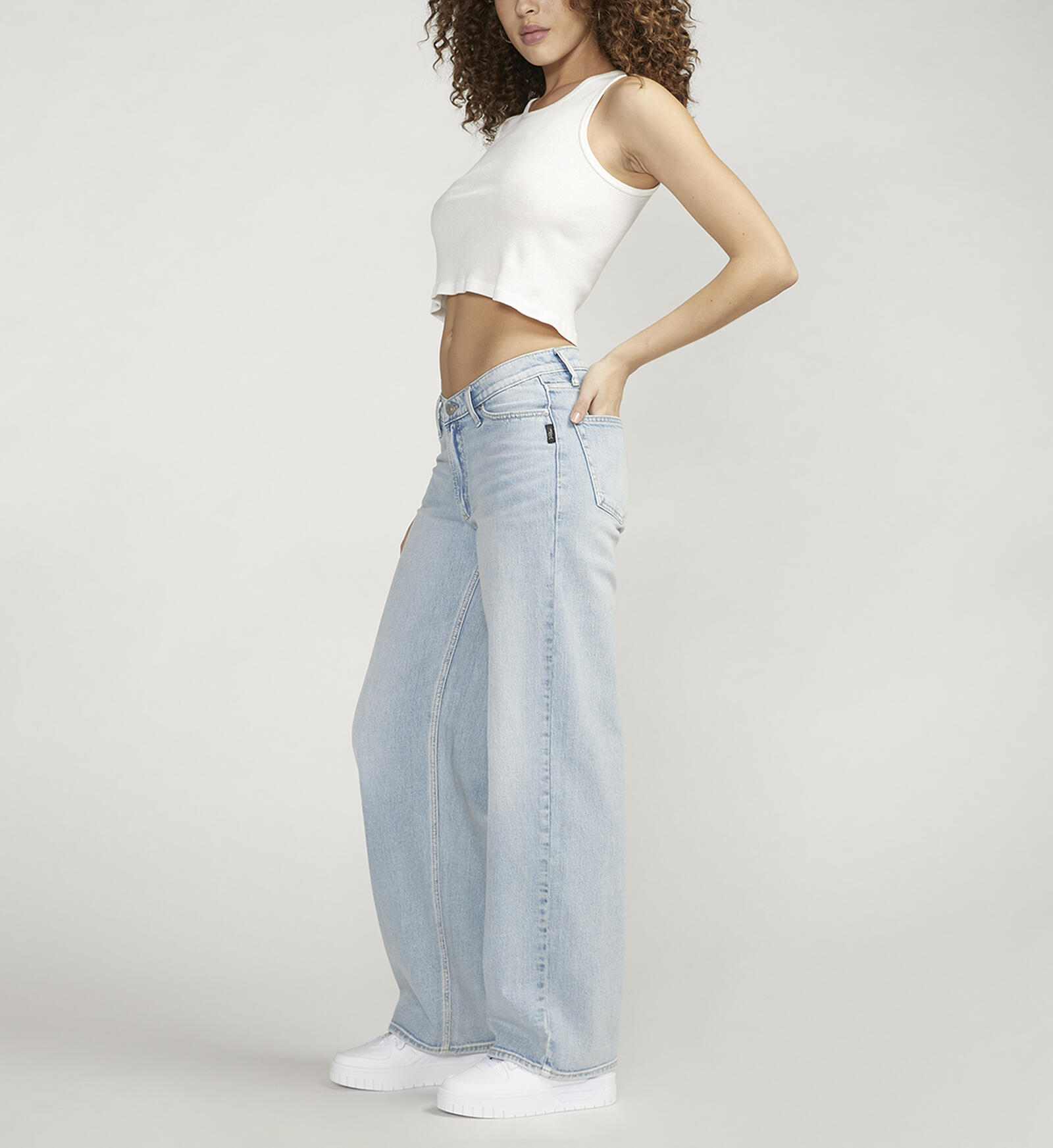 Buy V-Front Mid Rise Wide Leg Jeans for USD 84.00 | Silver Jeans US New