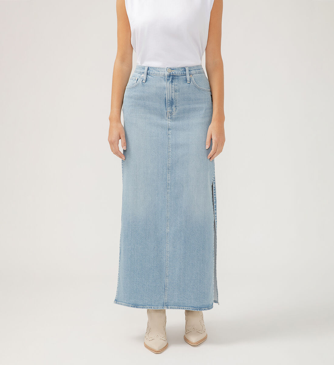 Buy Side Slit Denim Maxi Skirt for USD 74.00 | Silver Jeans Buy Side Slit Denim Maxi Skirt for USD 74.00 | Silver Jeans