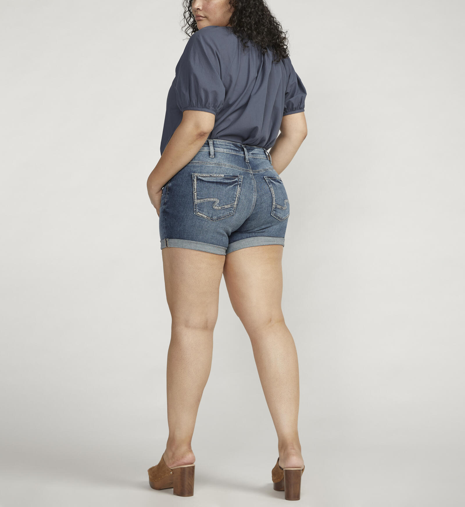 Buy Britt Low Rise Short Plus Size for USD 29.00 | Silver Jeans US New