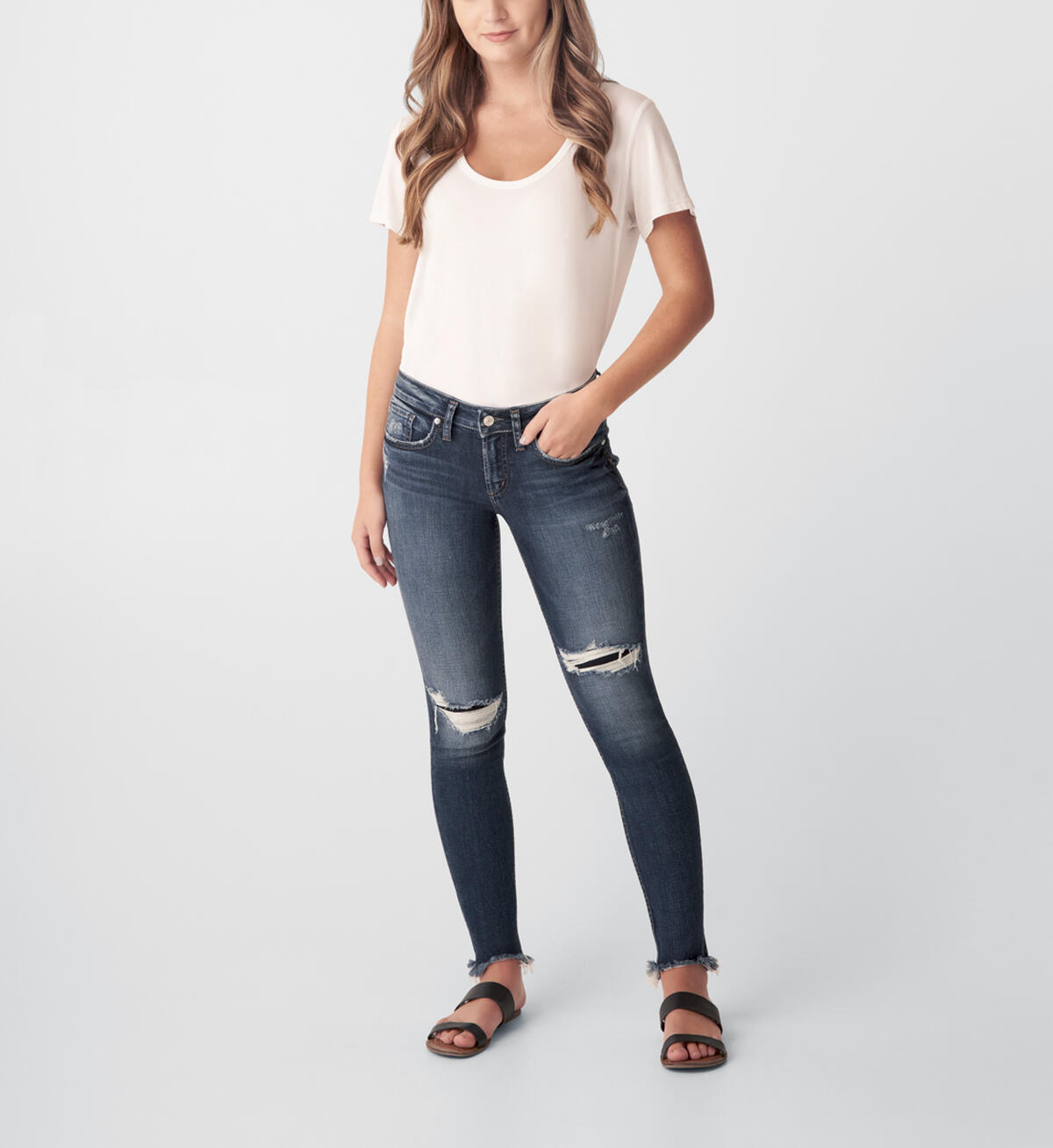 Buy Suki Mid Rise Skinny Jeans for USD 84.00 | Silver Jeans US New