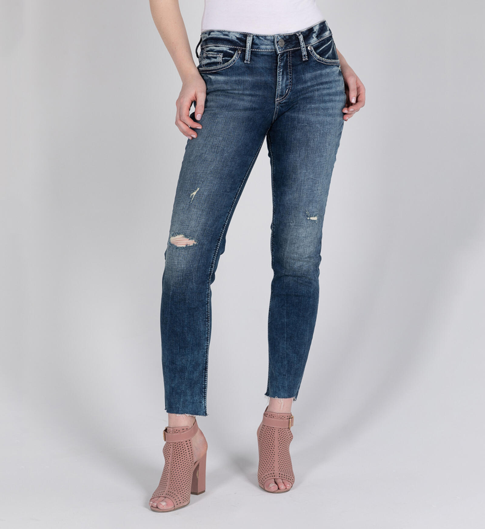 Buy Suki Mid Rise Straight Leg Jeans for USD 89.00 | Silver Jeans US New