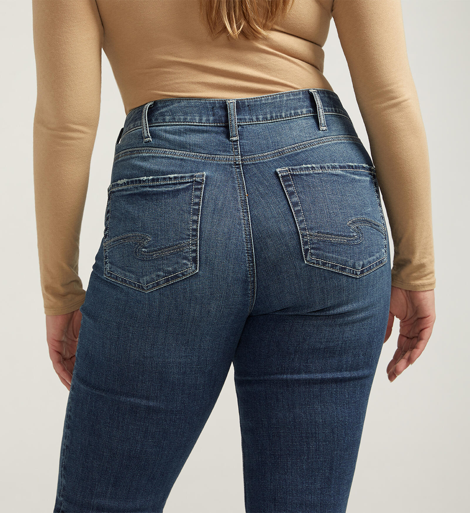 Buy Avery High Rise Capris Plus Size for USD 37.00 | Silver Jeans US New