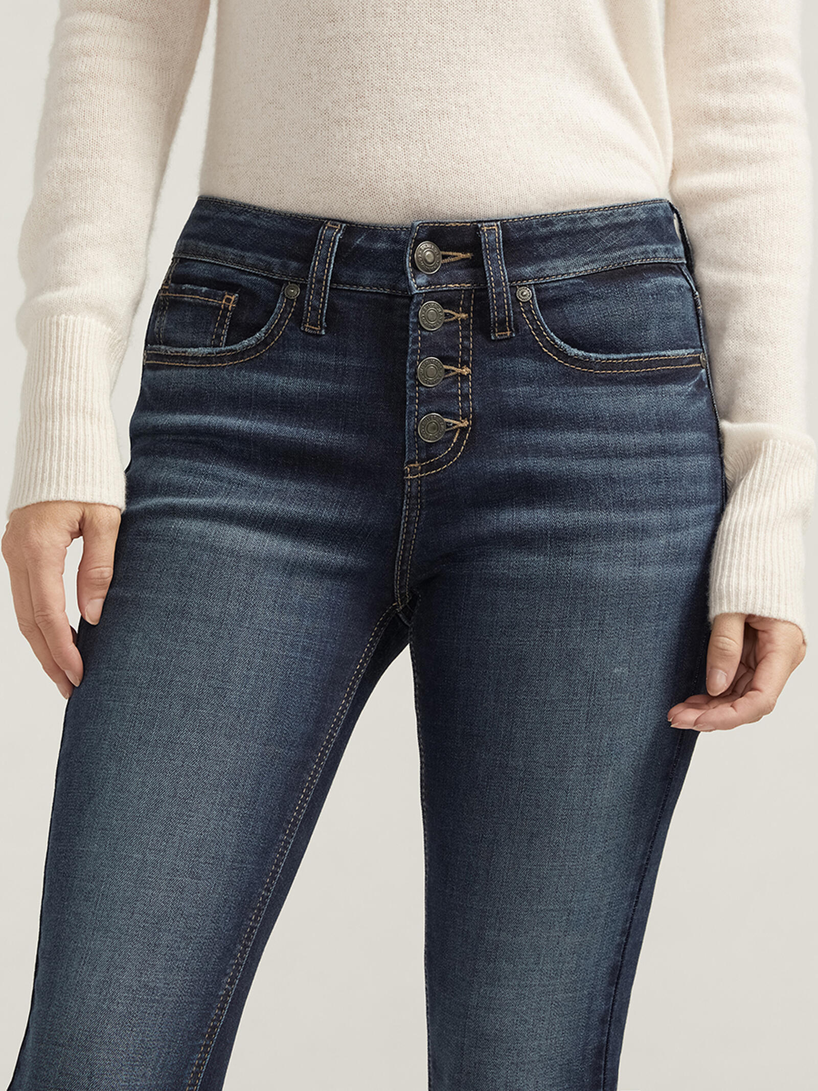 Buy Suki Mid Rise Skinny Leg Luxe Stretch Jeans for USD 44.00 | Silver ...