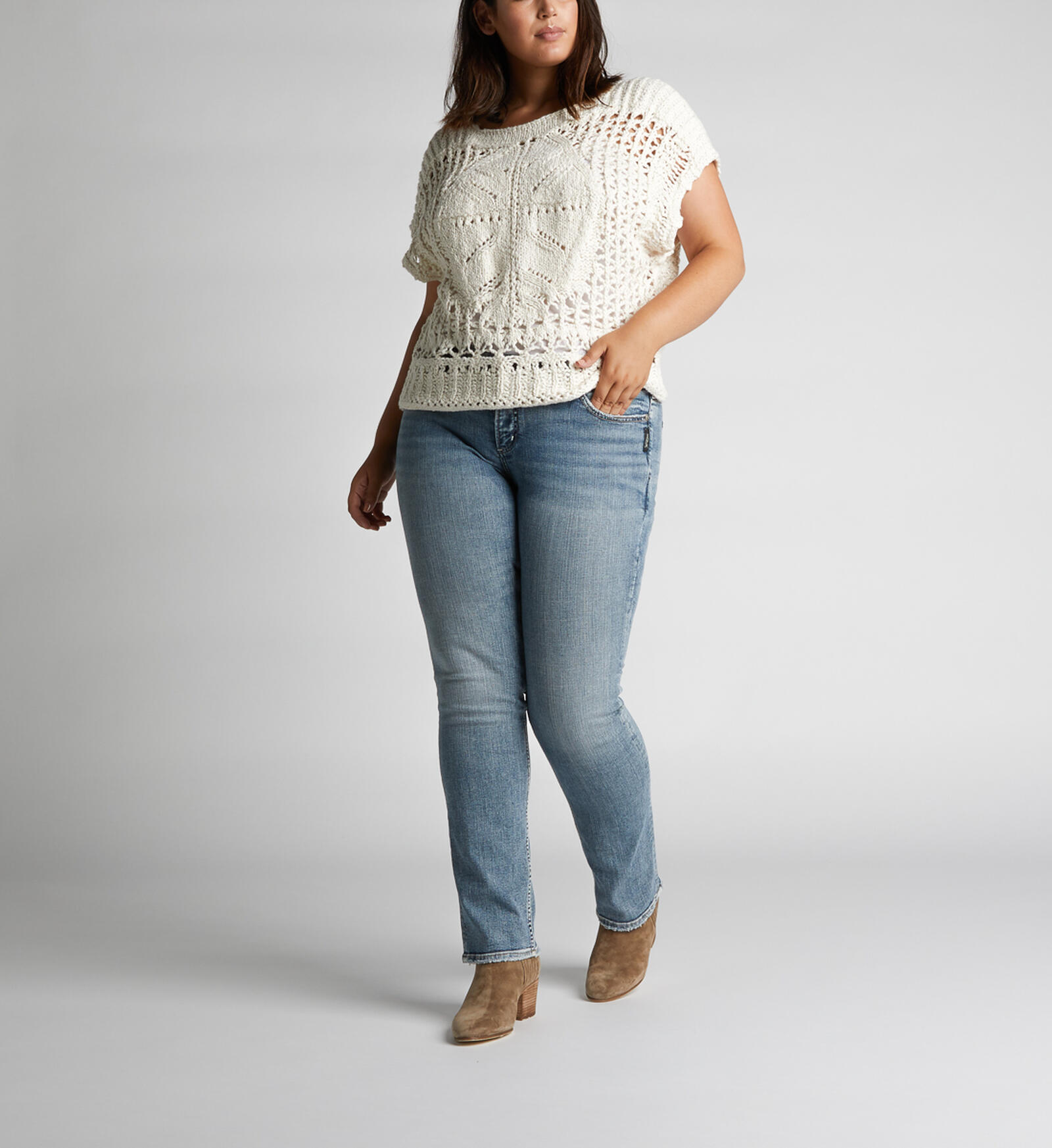 Buy Suki Mid-Rise Curvy Straight-Leg Jeans for USD 89.00 | Silver Jeans ...