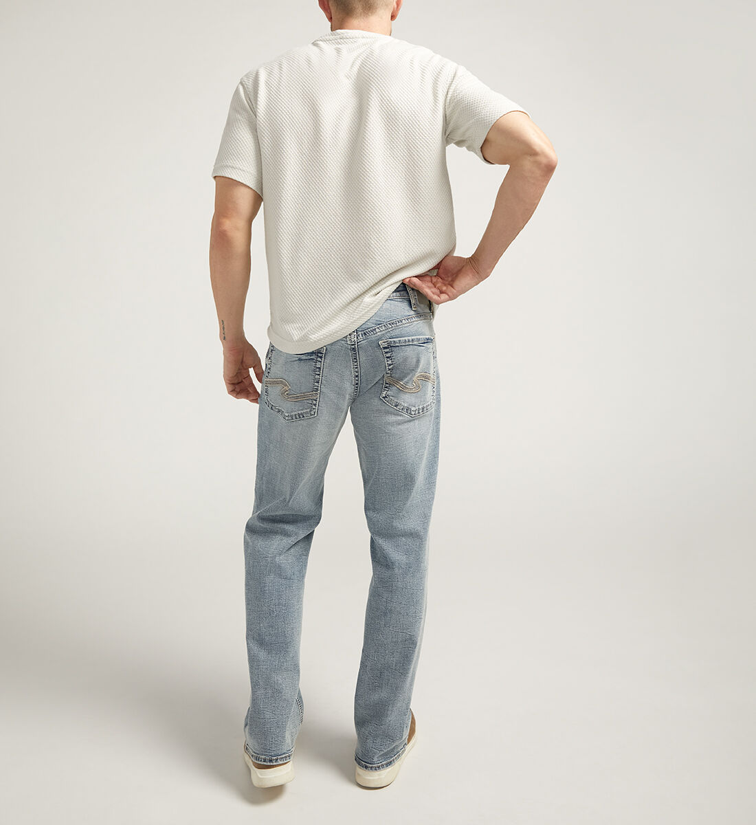 Buy Gordie Relaxed Fit Straight Leg Jeans for USD 56.00 Buy Gordie Relaxed Fit Straight Leg Jeans for USD 56.00