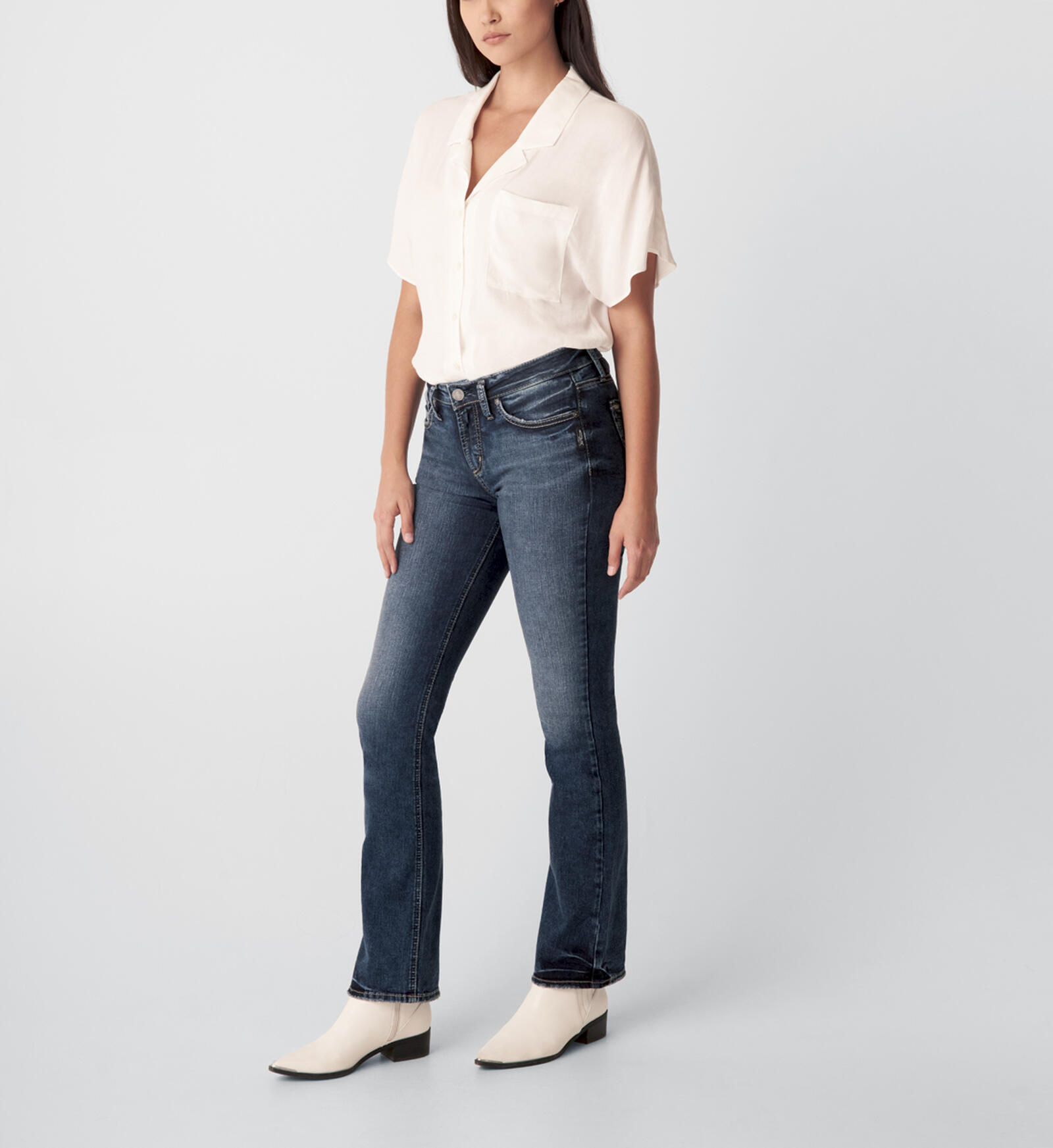 Buy Suki Mid Rise Slim Bootcut Jeans for USD 84.00 | Silver Jeans US New