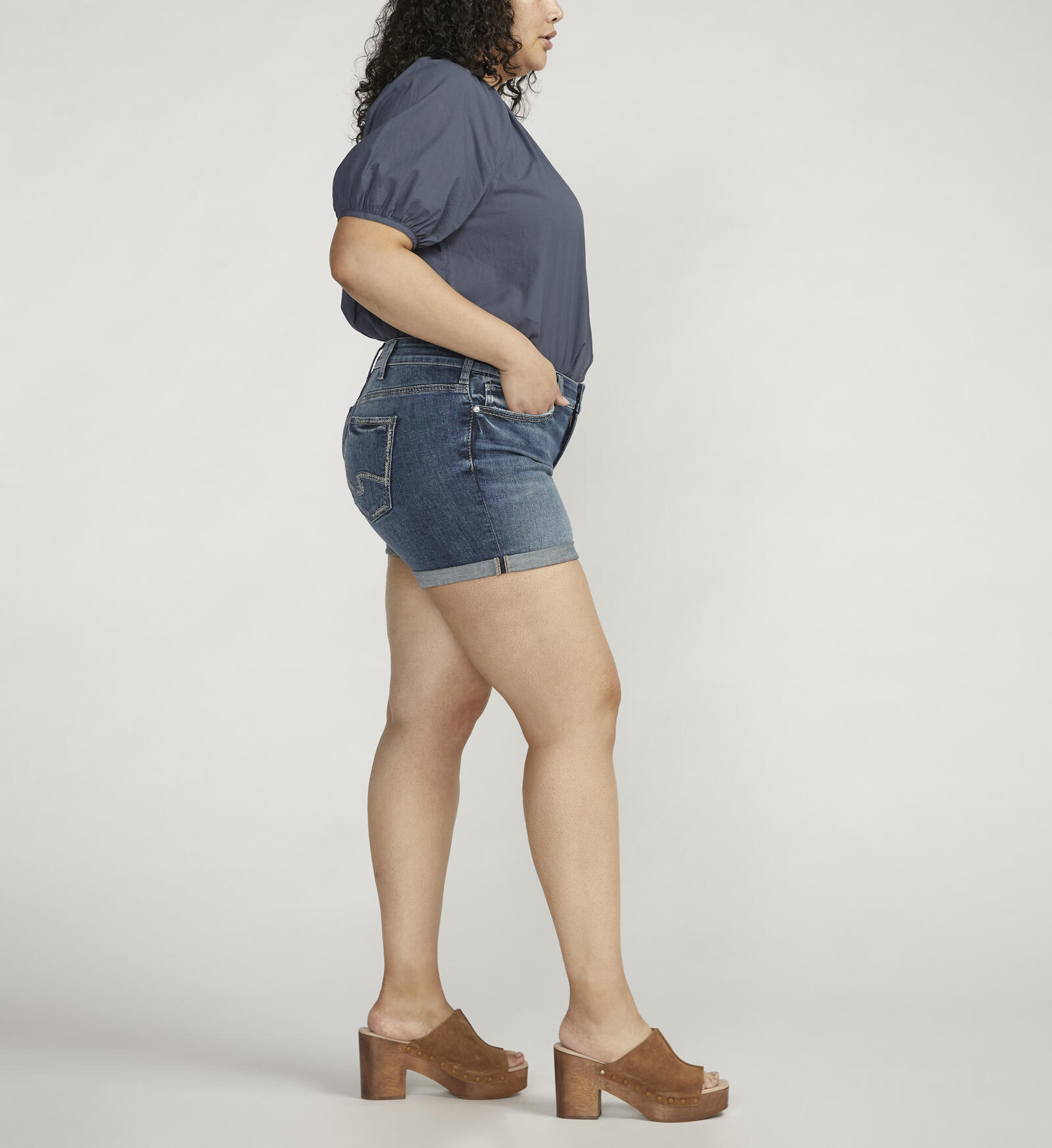 Buy Britt Low Rise Short Plus Size for USD 29.00 | Silver Jeans US New