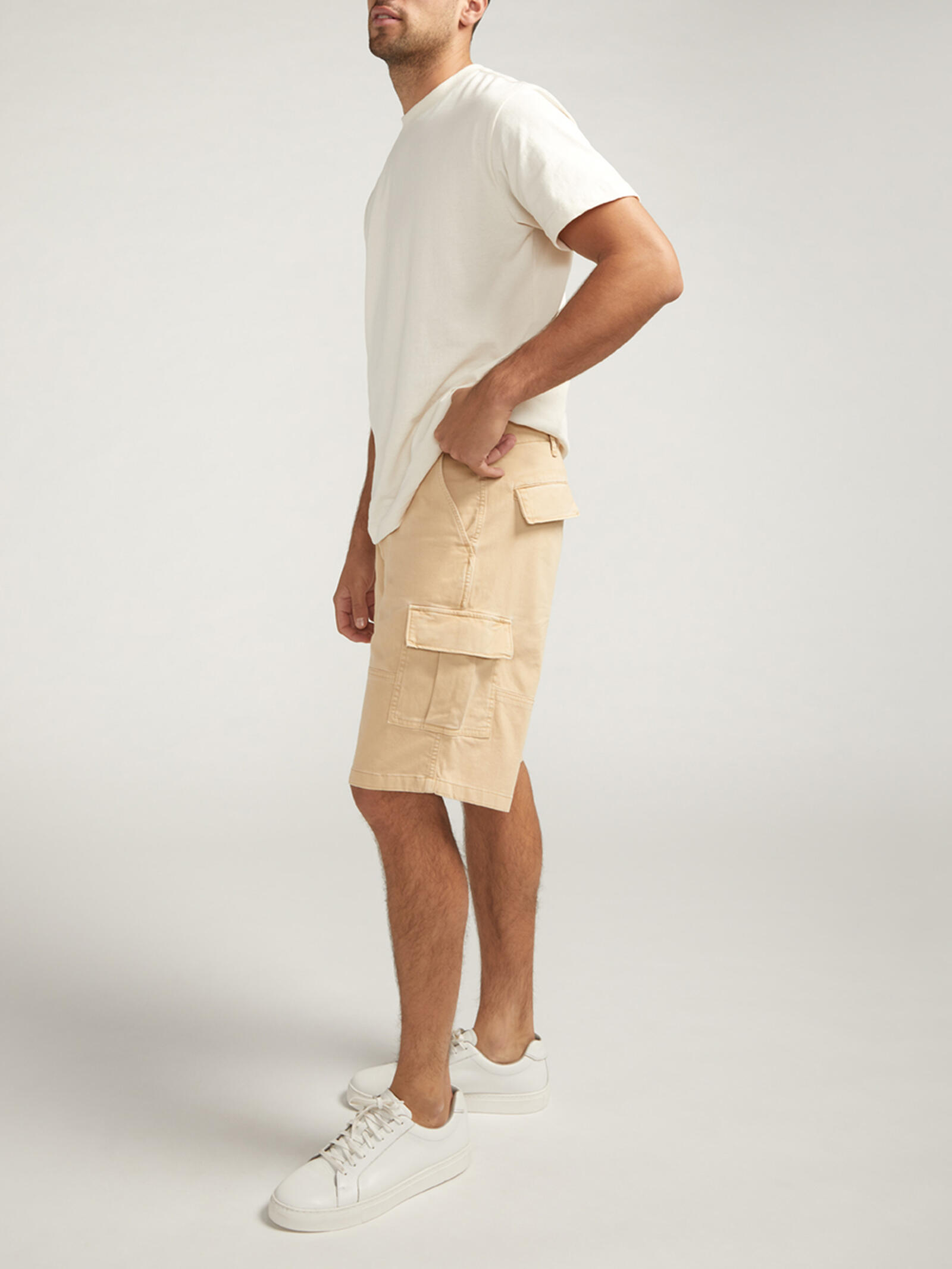 Cargo Essential Twill Shorts