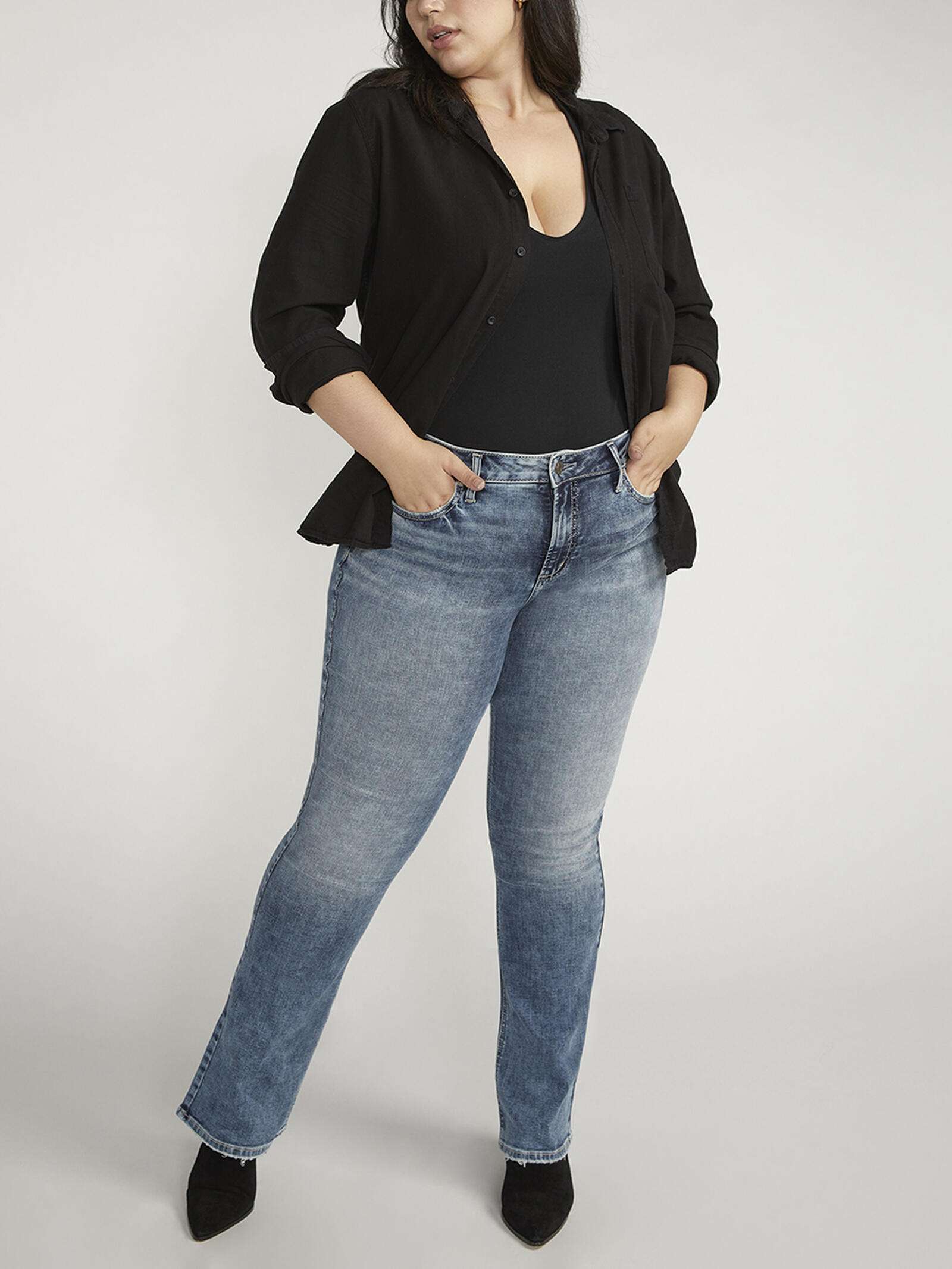 Buy Suki Mid Rise Bootcut Jeans Plus Size for USD 88.00 | Silver Jeans ...